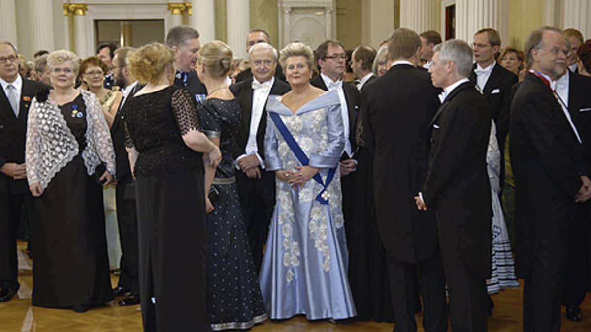 Kuka kukin on - 100 vuotta valtakunnan nimekkäitä | Yle Uutiset