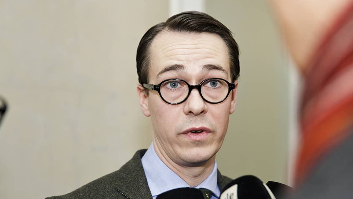 Haglund lykkää vierailuaan Venäjälle | Yle Uutiset