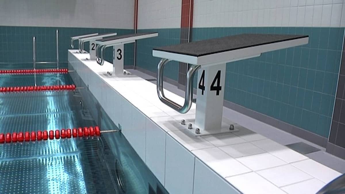 Muuramen uimahalli pari päivää kiinni – vedenalainen ikkuna vuotaa | Yle Uutiset