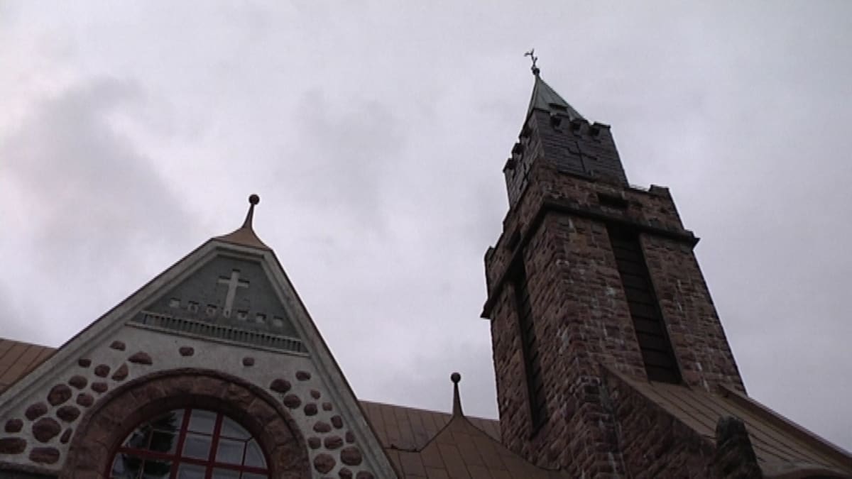 Seurakuntien rajat myllerryksessä kuntaliitosten myötä: "Miten meille ...