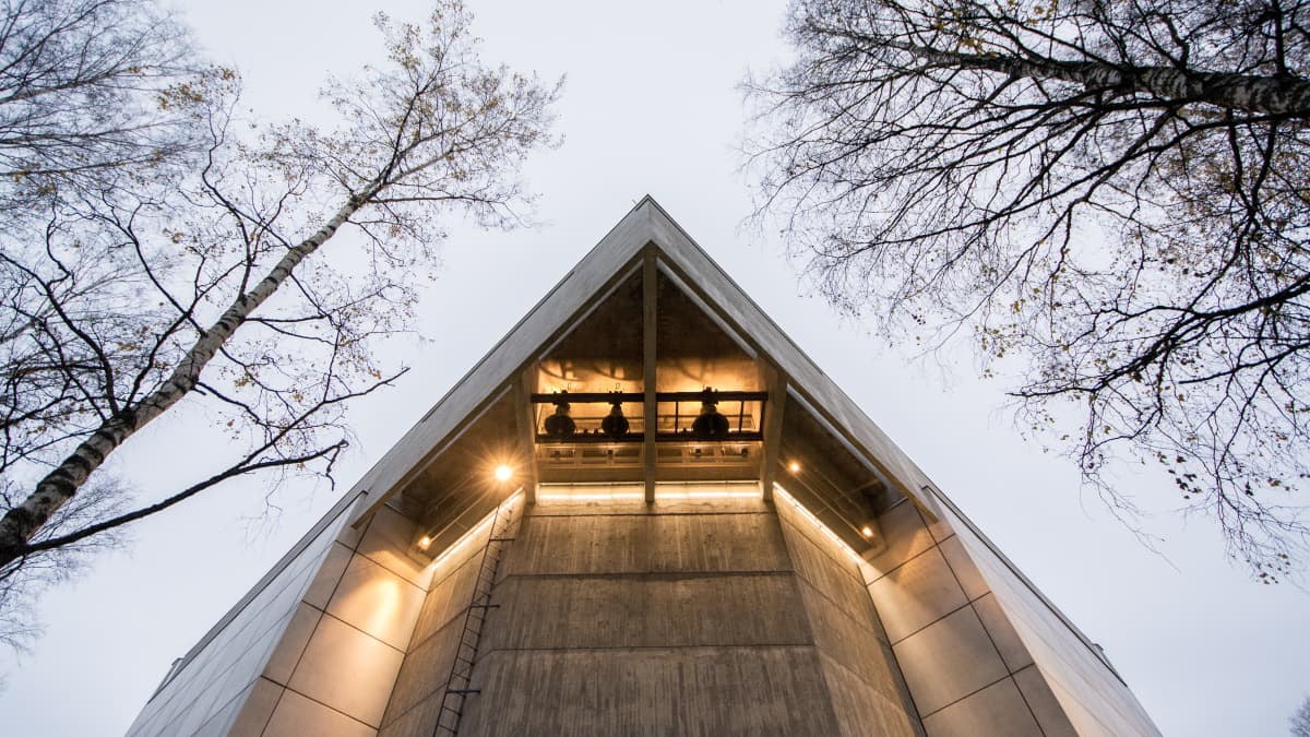 Alavan seurakunnan kirkkoherraksi Anu Kiviranta | Yle Uutiset