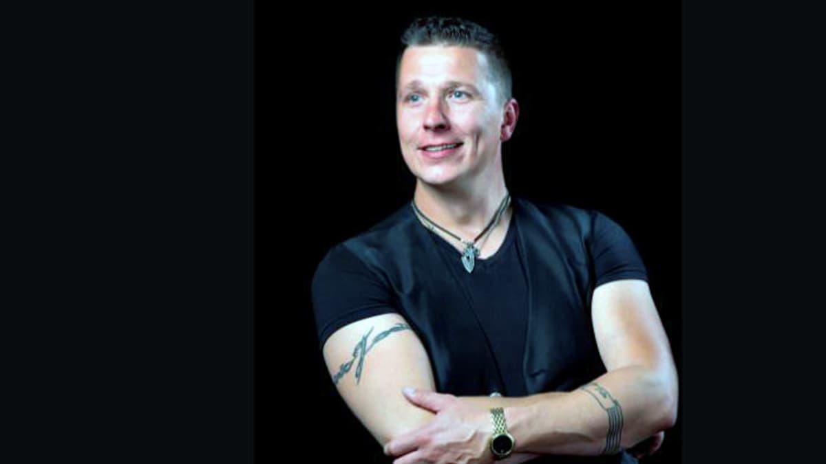 Janne Tulkki lopettaa laulajauransa | Yle Uutiset