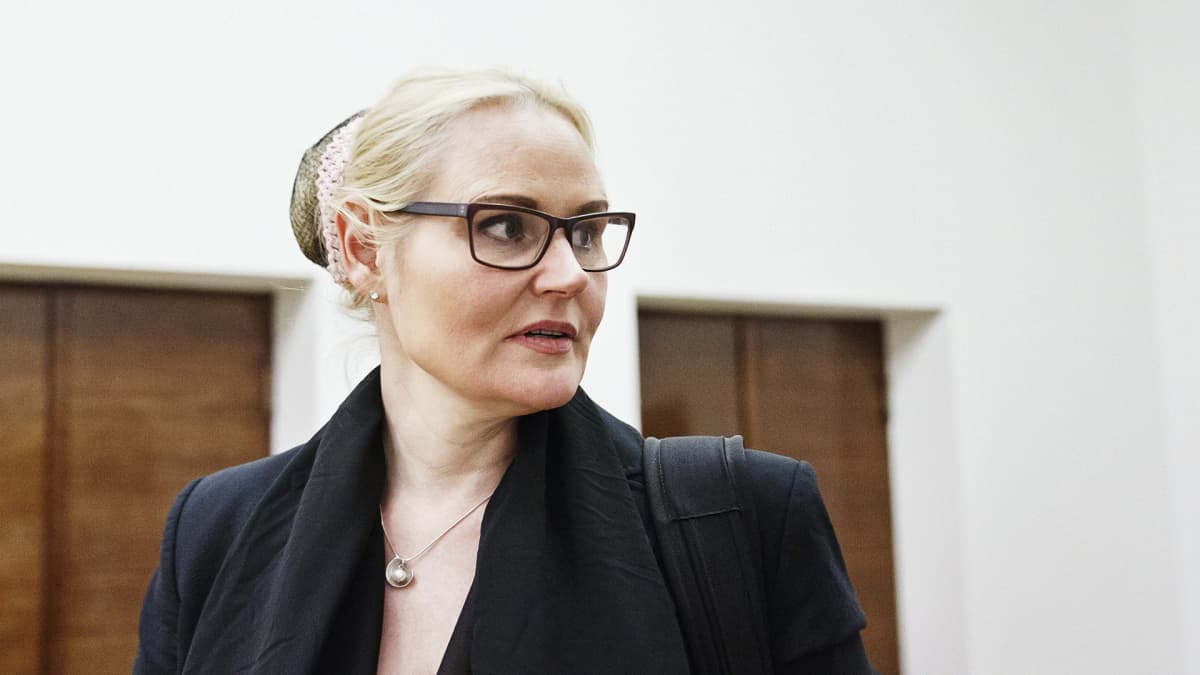 Kansanedustaja Veera Ruoho tekee rikosilmoituksen Teuvo Hakkaraisesta ...