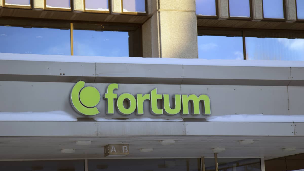 Fortum boosts profits, launches takeover talks with Uniper | News | Yle ...